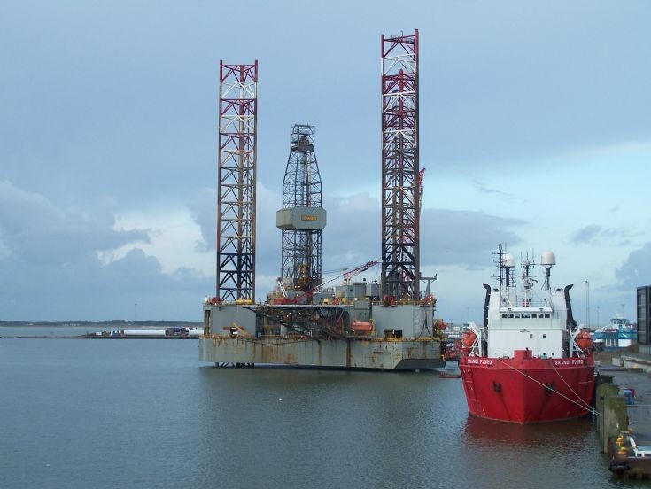 Ensco 71 - North Sea Semi - Location - Rig Advisor UK , Real Rig Reviews